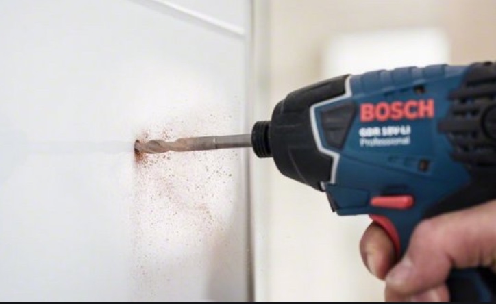 DIY - Réaliser une table à manger en bois - www.lohina.com